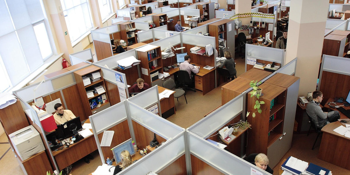 17 Organized Cubicle Ideas | Freedman's Office Furniture™